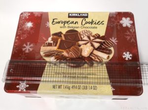 コストコで『カークランド クッキーアソート(ベルギーチョコレート)』がクリスマス缶で超おいしい！ | 買てみた