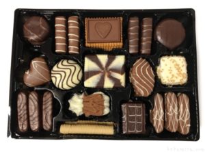 コストコで『カークランド クッキーアソート(ベルギーチョコレート)』がクリスマス缶で超おいしい！ | 買てみた