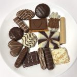 コストコで『カークランド クッキーアソート(ベルギーチョコレート)』がクリスマス缶で超おいしい！ | 買てみた