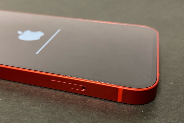 Appleの「iPhone 12 mini」は付属品がLightningケーブルのみでシンプル！ | 買てみた