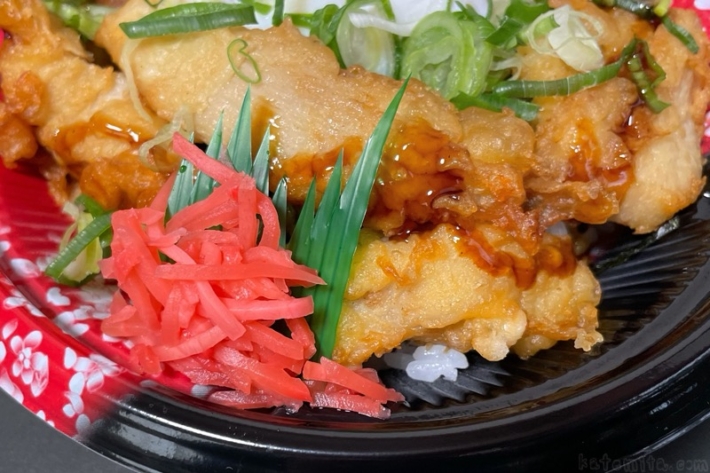 オークワの『鶏天丼』がごま油とネギの風味で超おいしい！ | 買てみた