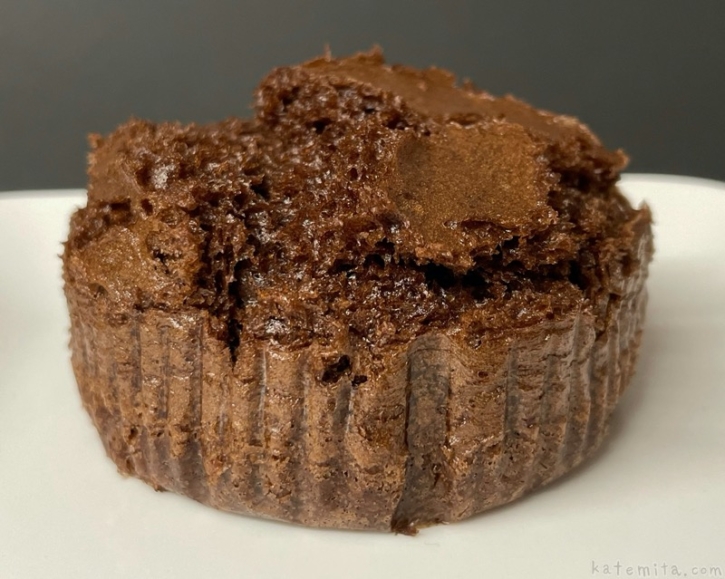 ヤマザキの『チョコ蒸しパン(4個入)』がチョコ生地で甘くて超おいしい！ | 買てみた