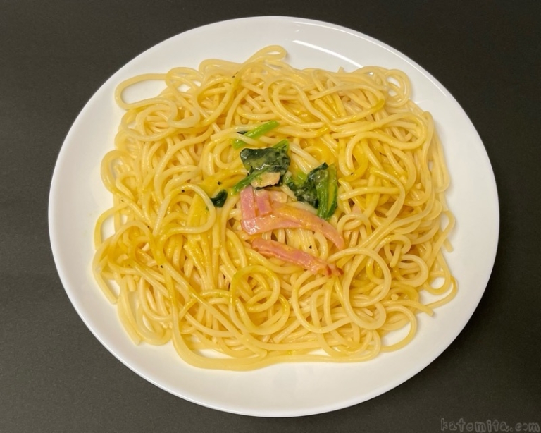 トップバリュの冷凍食品『大盛り クリーミーカルボナーラ』がたっぷり入ってお得で美味しい！ | 買てみた