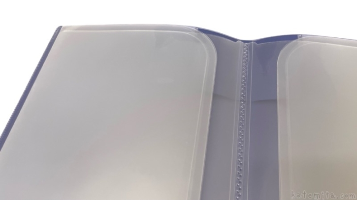 セリアの『A3 & A4 ダブルインファイル 10P』が見開きでA3サイズが入るファイルで便利！ | 買てみた