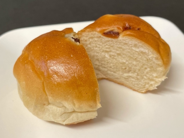 イオンの『ベーカーズアンドベーカリー 毎日の食卓レーズンロール』がふわっと美味しい！ | 買てみた