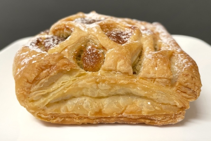 イオンビッグの『バナナくるみケーキパイ』がサクッと美味しい！ | 買てみた