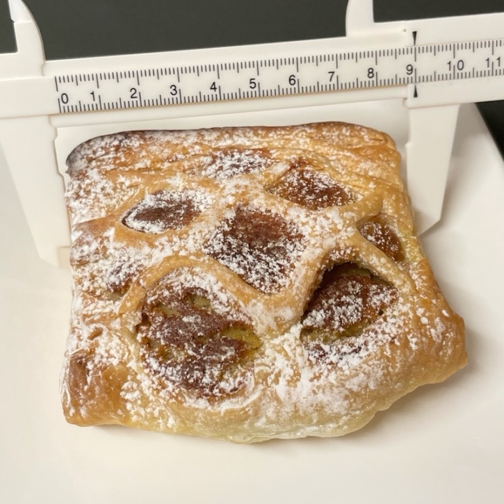 イオンビッグの『バナナくるみケーキパイ』がサクッと美味しい！ | 買てみた