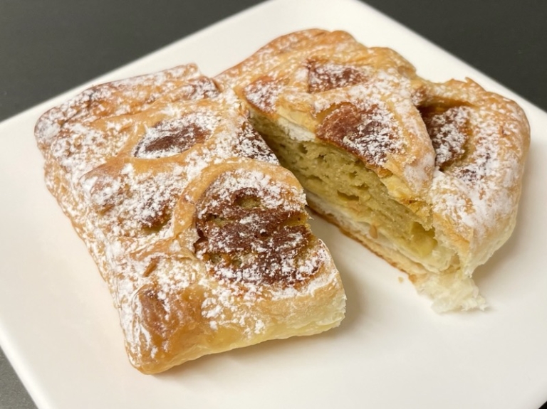 イオンビッグの『バナナくるみケーキパイ』がサクッと美味しい！ | 買てみた