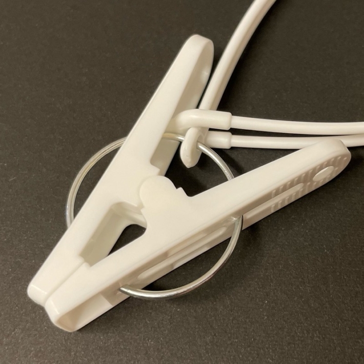 コスモスの『StandarDay ヒモ付洗濯ピンチ』が洗濯ばさみに丸い紐が付いて便利！ | 買てみた