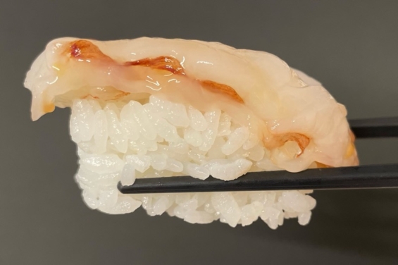 ロピアの『魚萬 海老尽くし握り(9貫)』が3種類の海老のお寿司で美味しい！ | 買てみた