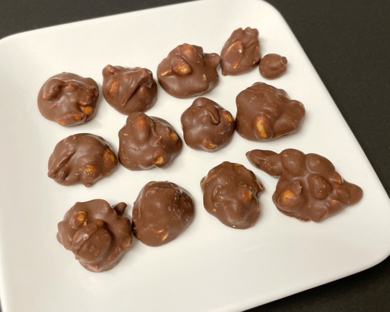 コスモスの『ON365 ピーナッツ チョコレート』がミルクチョコの甘さで美味しい！ | 買てみた