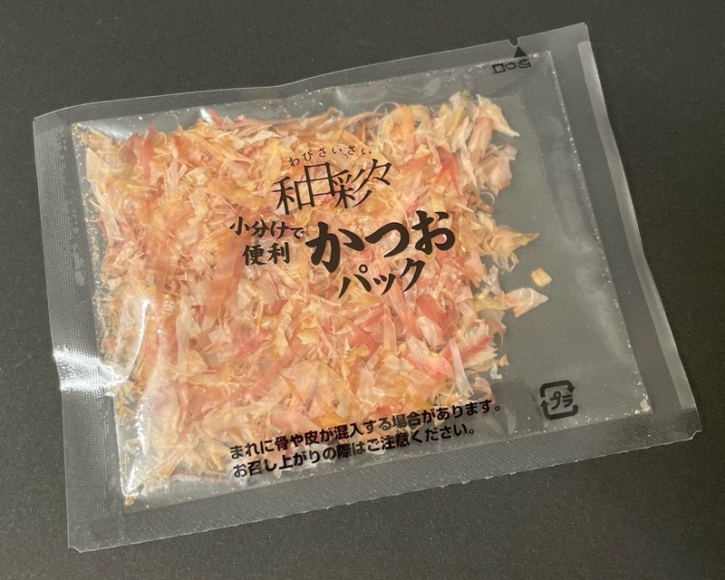 イオンの『和日彩々 かつおパック かつお削りぶし(砕片)2g×22袋』が小分けで美味しい！ | 買てみた