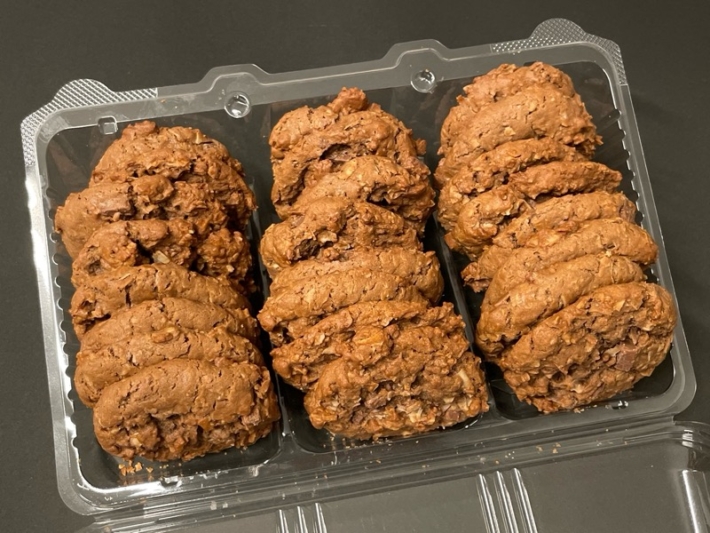 コストコの『ミルクチョコレートマカロンクッキー』がココナッツ風味たっぷりで美味しい！ | 買てみた