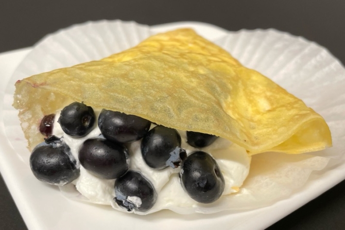 コストコの『ブルーベリークレープ』が爽やかな甘さのクリームで美味しい！ | 買てみた