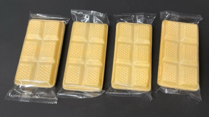 イオンの『ベストプライス チョコモナカ』がバニラアイスとチョコで美味しい！ | 買てみた