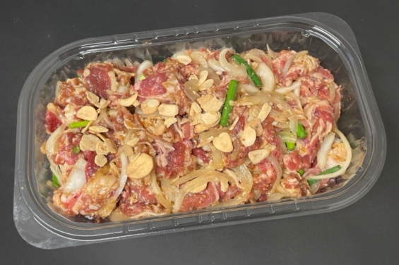コストコの『牛肉のにんにく炒め』が すごいニンニク感で美味しい！ | 買てみた