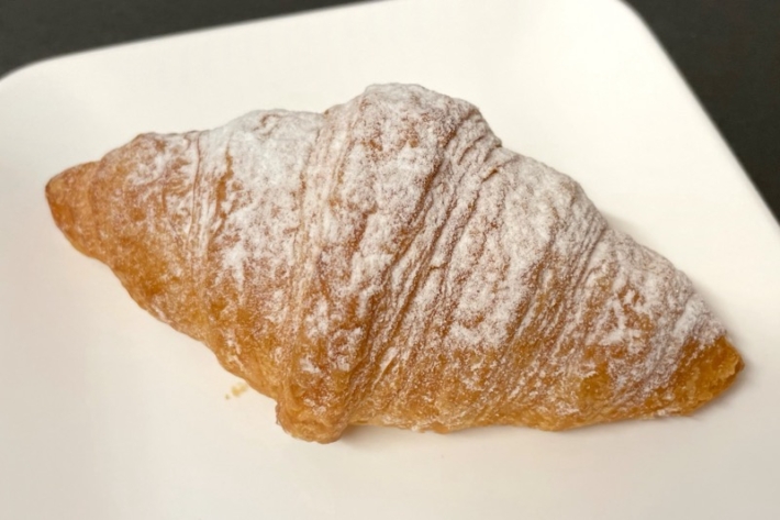 コストコの『ミニストロベリークリームクロワッサン』が苺ホイップ入りスイーツで美味しい！ | 買てみた